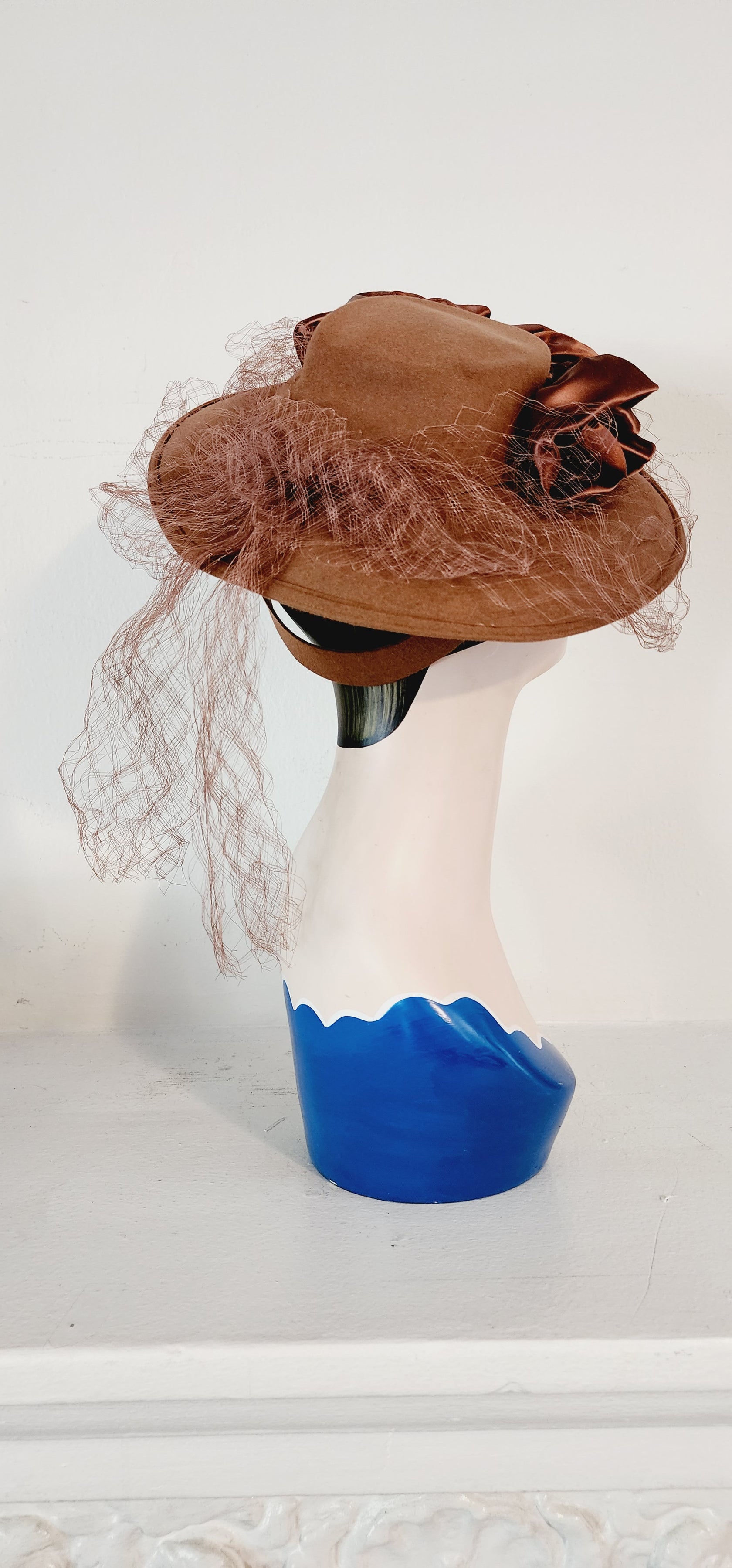 80s Brown Floral Hat Neo Edwardian Style w/Veil – RareJule Vintage